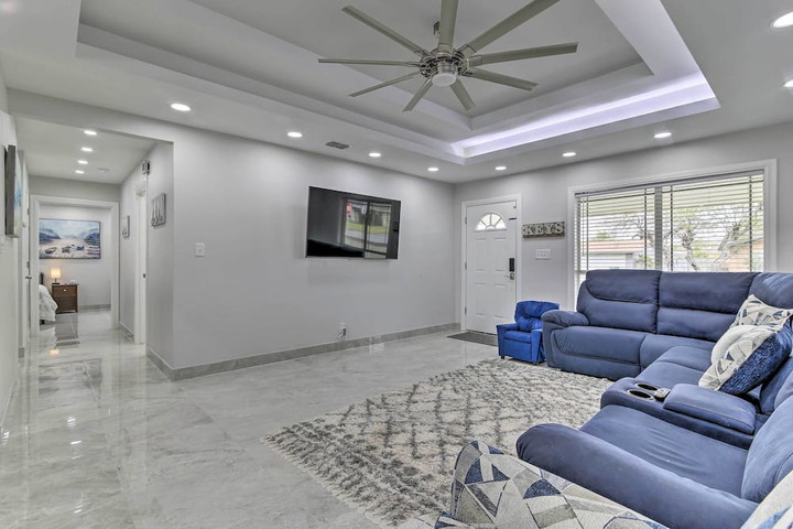 Patio & Grill: Spacious Gem Near Gulf Coast! - Brownsville, TX