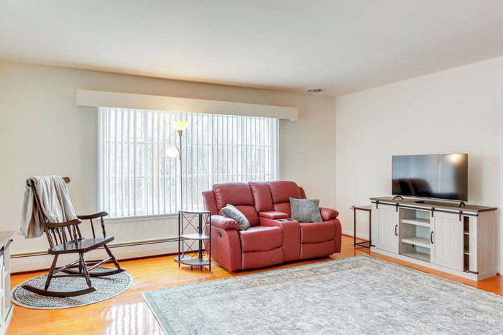 Biglerville Getaway W/ Creek & Fireplace! - Gettysburg, PA
