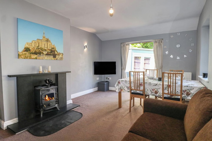 Tiffanys Coach House, Family Friendly, With Open Fire In Bournemouth - Sandbanks