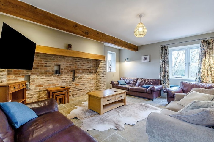 The Hay Barn, Pet Friendly, Character Holiday Cottage In Thorne - Derbyshire