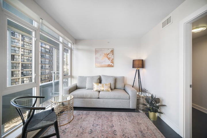 Luxury 1 Bedroom Apartment In Downtown Vancouver - North Vancouver