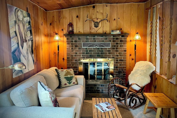 Vintage Tata River Cabin: Arkansas River Cabin - Monarch, CO