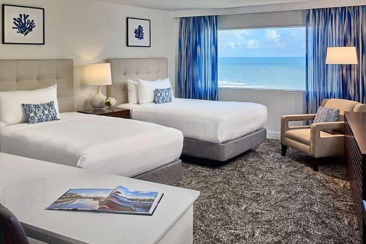 4 Family-friendly Rooms Offering Panoramic Ocean Views! Steps To The Beach! - Fort Lauderdale