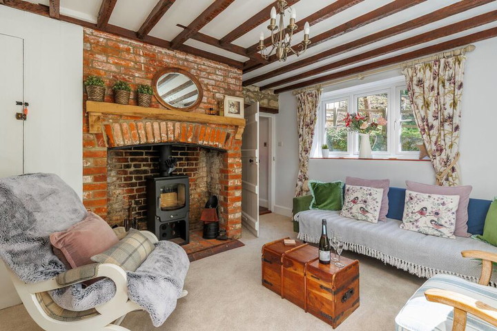 1 Apse Castle Cottage - Hampshire