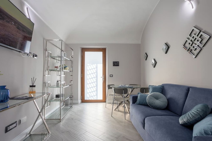 Intero Piano: 8 Posti Letto - Vercelli