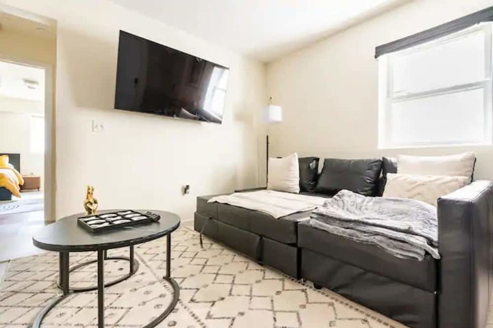 2br For Crews & Families Near Jersey Gardens Mall - Staten Island, NY