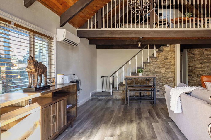 Spacious 4br Cabin With A Hot Tub - Munds Park, AZ