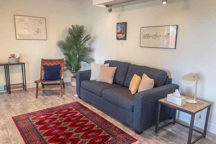 Cozy 1 Br Apartment In Old Town By Lake - Yellowknife