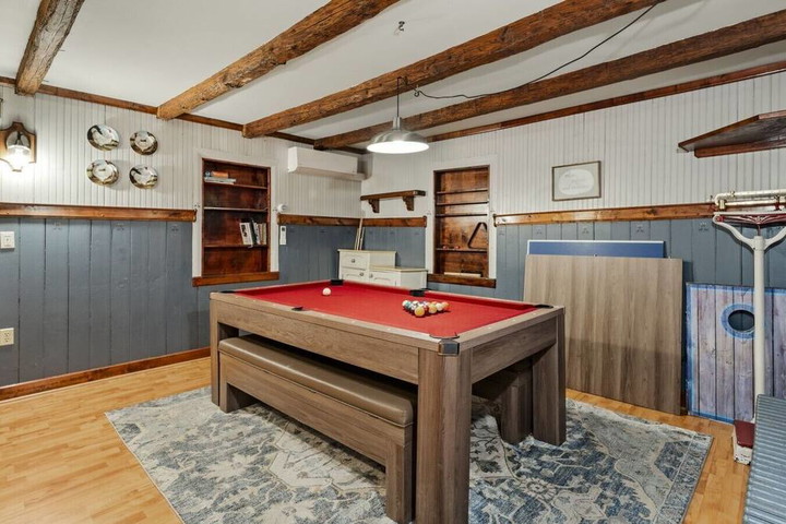 Pool | Hot Tub | 3 Min To Lake | Pets Allowed - Pottsville, PA