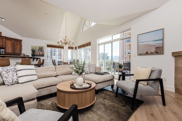 Luxury Lakeside Penthouse - Discovery Bay Resort - Kelowna