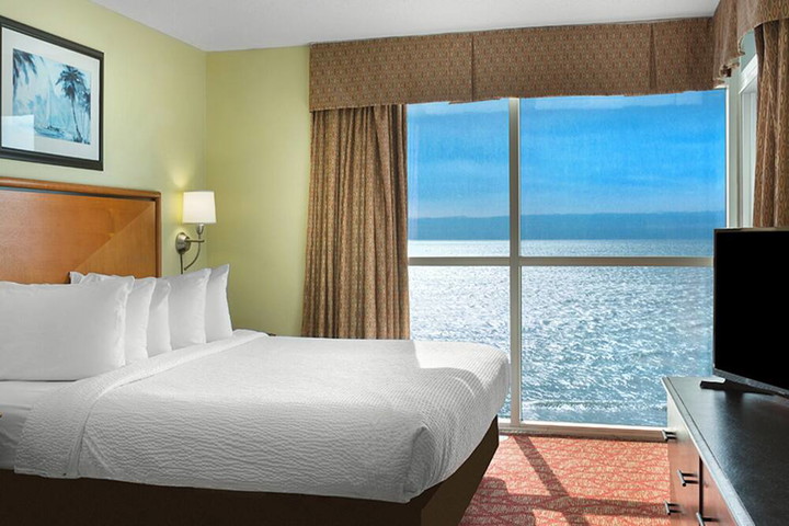 Oceanfront With Balcony, Pools, Lazy River, And Stunning Myrtle Beach Views - Conway, SC