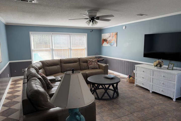 Spacious Secluded 5-bedroom Estate On 5 Acres With Lake Access. - Eufaula, AL