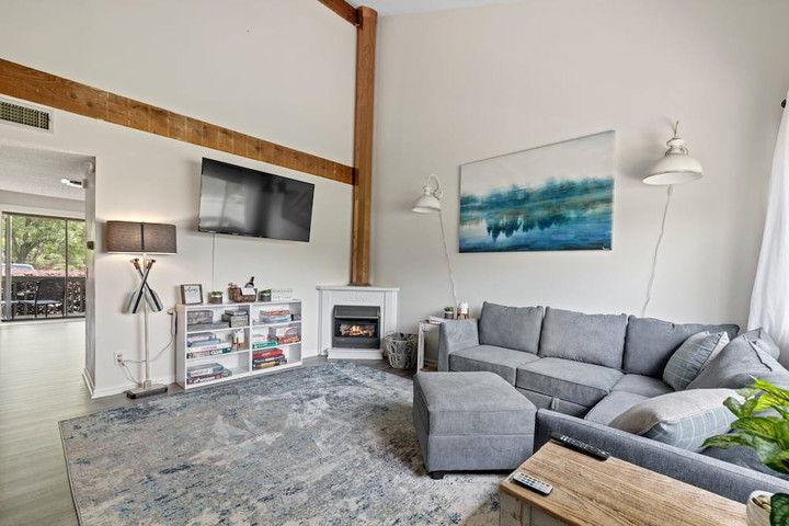 Fairway Townhouse: Breathtaking Views At Lake Lure - Lake Lure, NC
