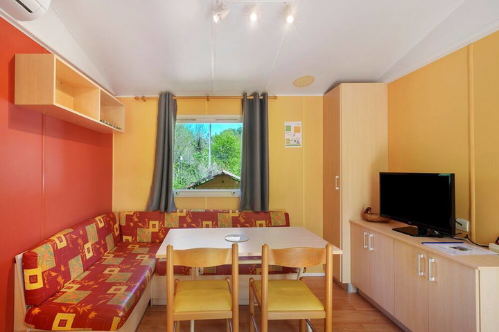 Mobile Home '4 Personnes Climatisé' Avec Piscine Partagée, Wi-fi Et Climatisation - Vézac