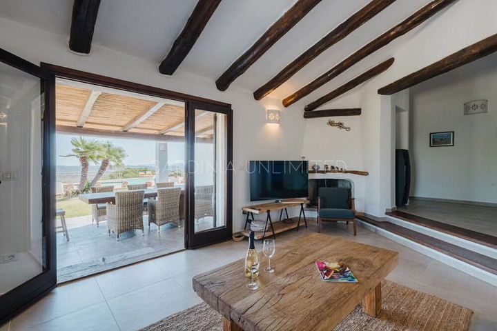 Villa En Santa Teresa Gallura Con 4 Habitaciones, Capacidad 8 - Santa Teresa Gallura