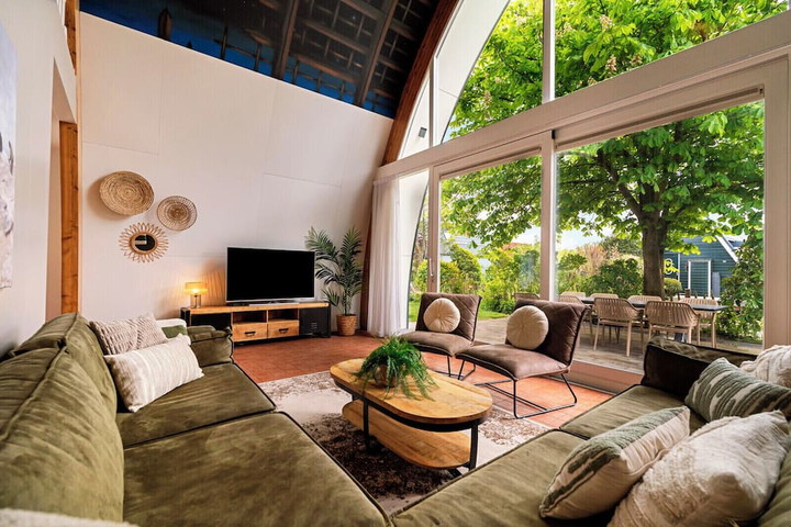 Stylishly Furnished, Detached Villa For 8 With A Beautiful, Large Garden With Jacuzzi - Julianadorp