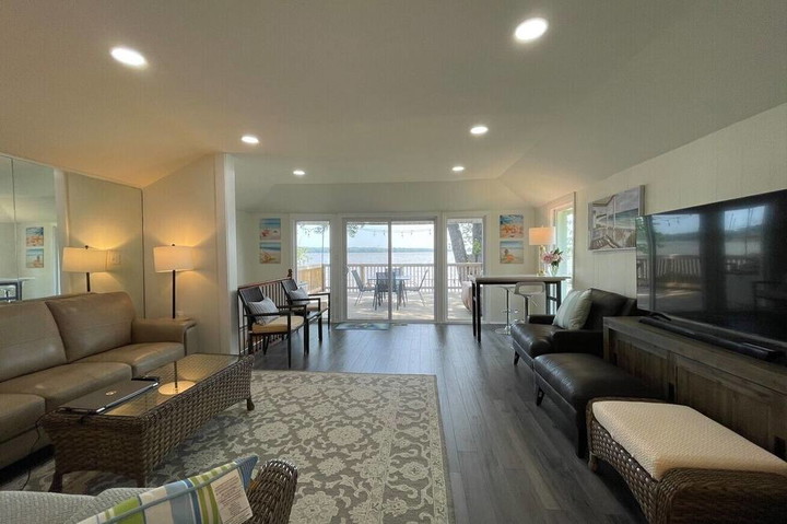 Waterfront Retreat With Private Beach And Amazing View On Chesapeake Bay - Aberdeen, MD