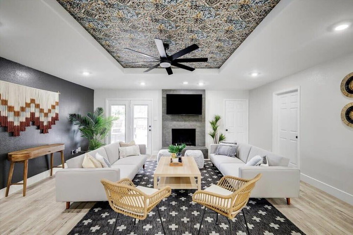 Relaxing Texas Retreat, 4br W Pool & Dream Kitchen - Lancaster, TX