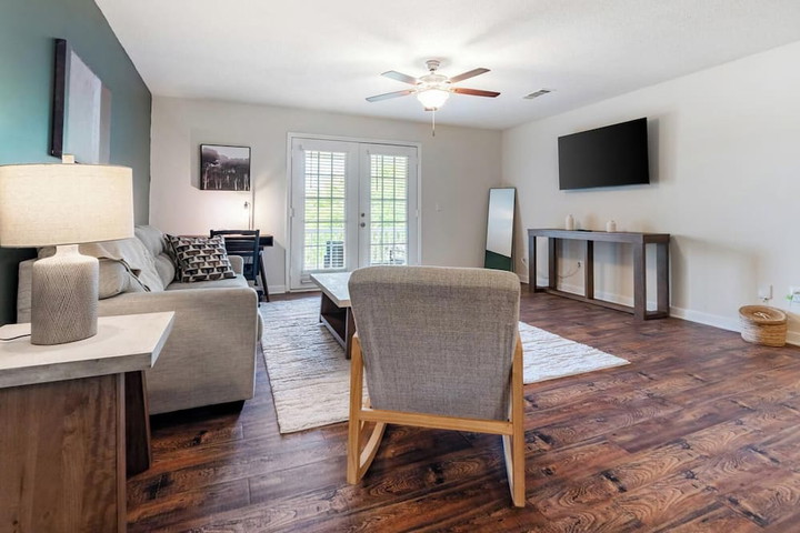 Landing | Stylish 3bd, Clubhouse, Gym - Biloxi, MS