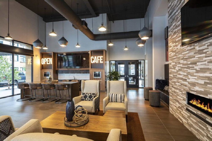 Prime Menlo Park Location: 2br Condo With Spectacular Amenities - Palo Alto, CA