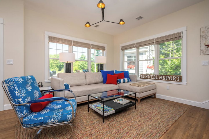 Windswept Cottage, Heated Pools, 15 Mins To Beaches, Hiking Trails, & Game Room - Kennebunk, ME