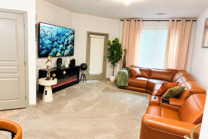 Presidential 1br Suite-adjustable Bed & Seating-resort Pool, Gym & Clubhouse - Northlake - Charlotte