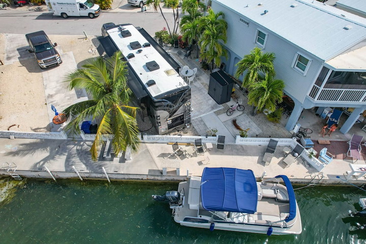 85 Canalfront Empty Rv Lot With 35' Seawall - Florida Keys, FL