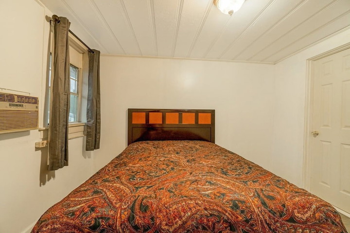 King Bed | Smoking | Palestine - Palestine, TX
