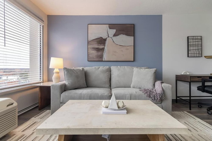 Landing | Beautiful 1bd, Game Room, Yoga Studio - Hartford