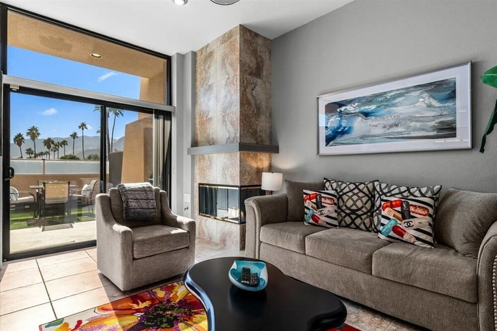 Hollywood Cinema Masterpiece - A Ryson Property - Palm Springs, CA