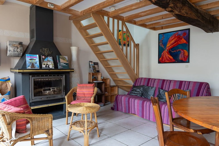 Holiday Home 'Chai Crann Piorra' With Private Terrace, Shared Garden And Wi-fi - Pauillac