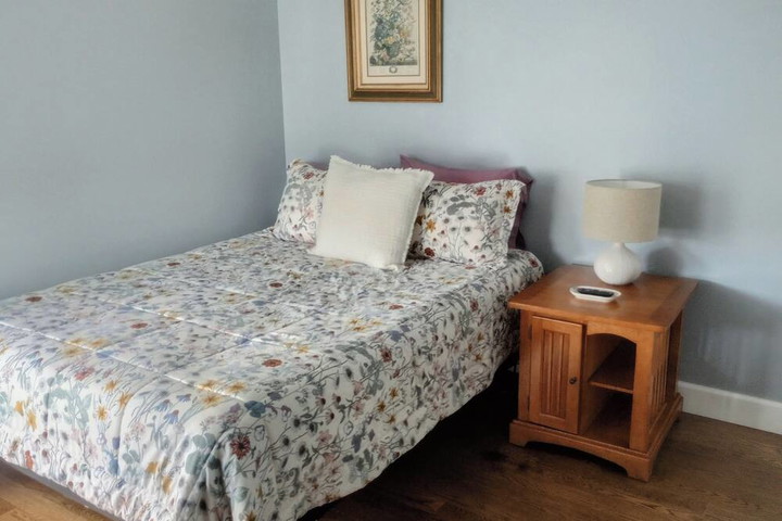 Jayne's Timeless Treasures 1-bedroom Bed And Breakfast In Charming Port Matilda - DuBois, PA