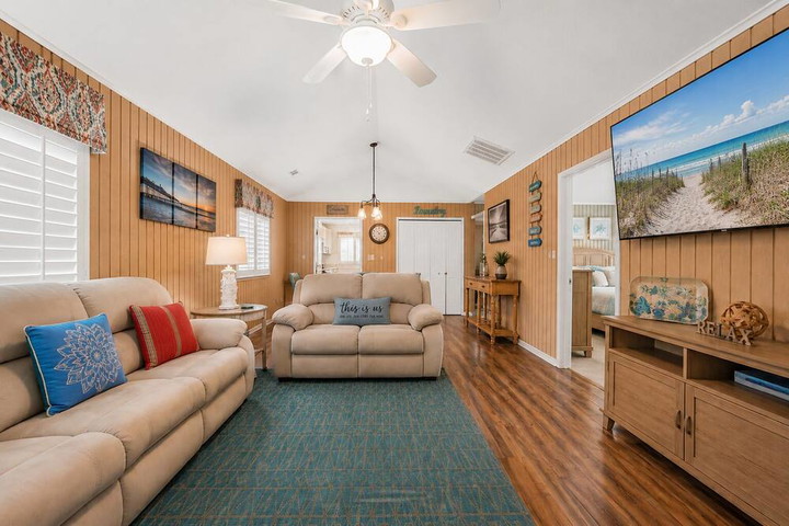 Beach House | Walk To Beach | Golf Carts Ok | Pool - Myrtle Beach, SC