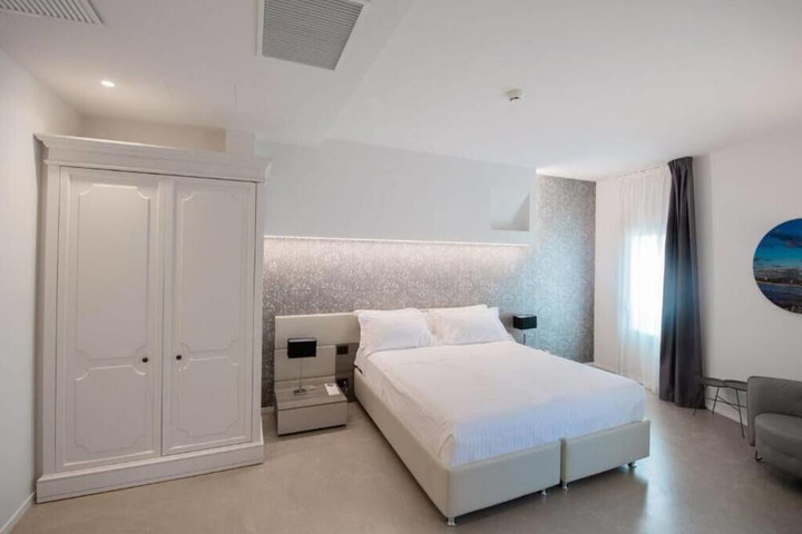 Bedroom W/ Jacuzzi & Sea Views A Relaxing Sicilian Hideaway Awaits - Acireale