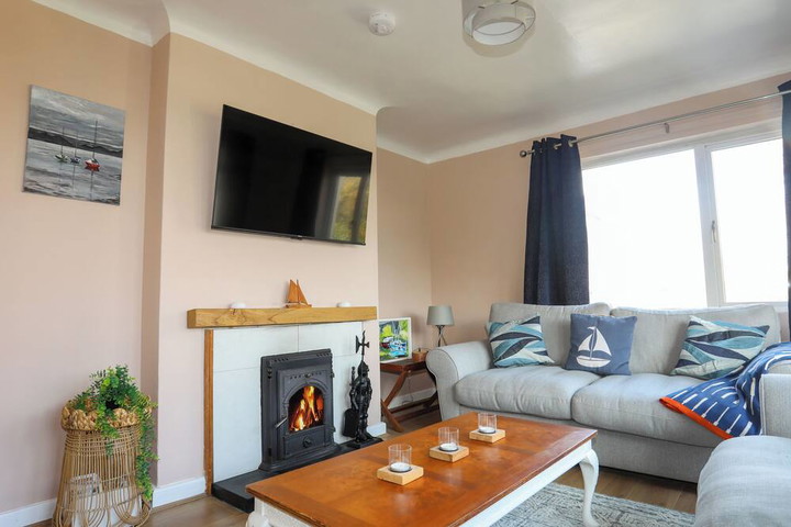 Rhedyn, Pet Friendly, Country Holiday Cottage In Llanbedrog - Great Britain