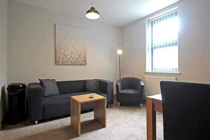Central Chester Apartment - Free Parking - Chester