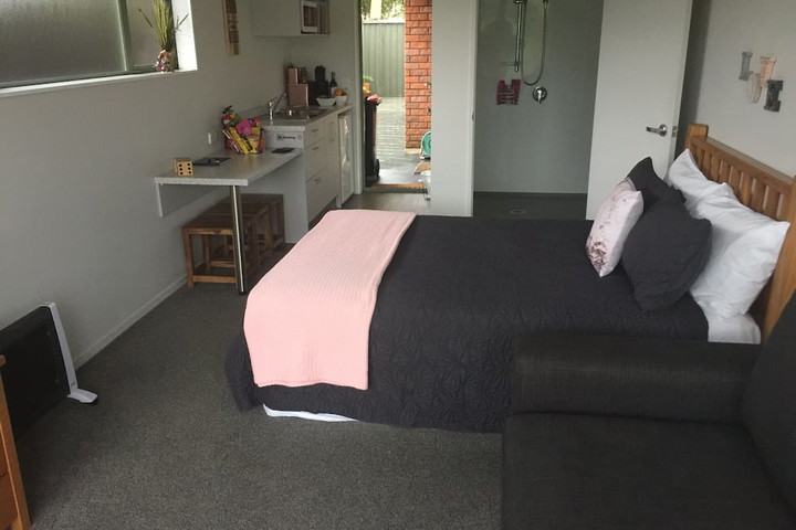 Private Warm Studio With Free Wifi And Breakfast - Greymouth