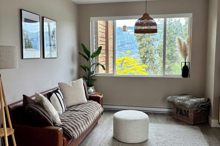 The Cozy Lake Escape - Pet Friendly With Views Of Okanagan Lake! - Lake Country