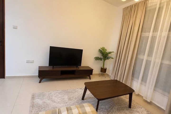 Peaceful 2-bedroom Apartment With Ac In Vibrant Dubai - Dubai