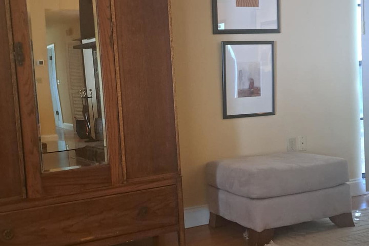 Great House, Upscale Neighborhood Close To Everything. Pet Friendly. 20ft Pool - Spring Hill, FL