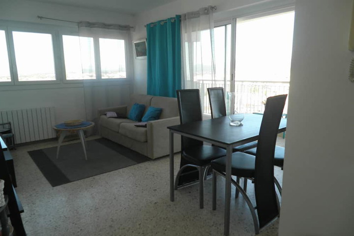 F2 Front De Mer Avec Wifi Et Garage - Fréjus