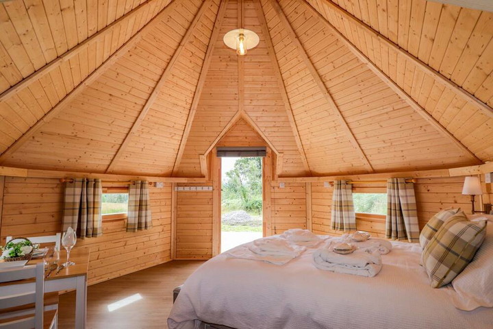 Little Luxe Lodges 1, Romantic, With A Garden In Kyle Of Lochalsh - Kyle of Lochalsh