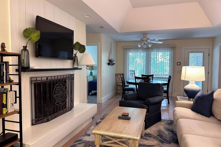 Pet Friendly Relaxing Cottage With Bicycles And Community Pool - Kiawah Island, SC