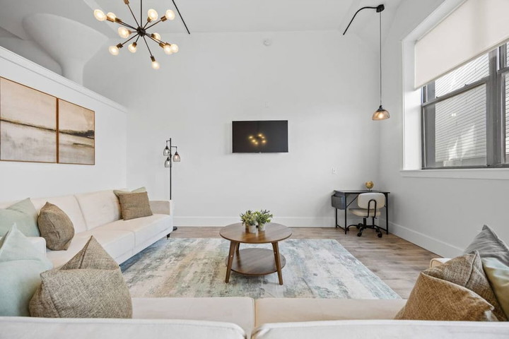 20 Mins To Nyc Chic 2br Loft W/ Gym & Bbq - Belleville, NJ