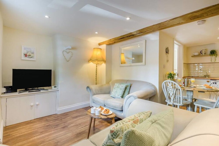 2 Bed In Winchcombe (Oc-t32023) - Winchcombe