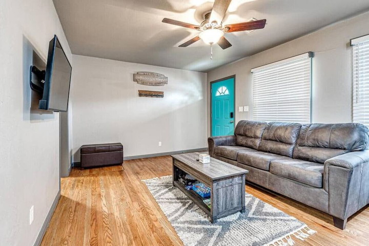 Cozy 2b/1b Retreat: Heart Of Mwc - Midwest City, OK