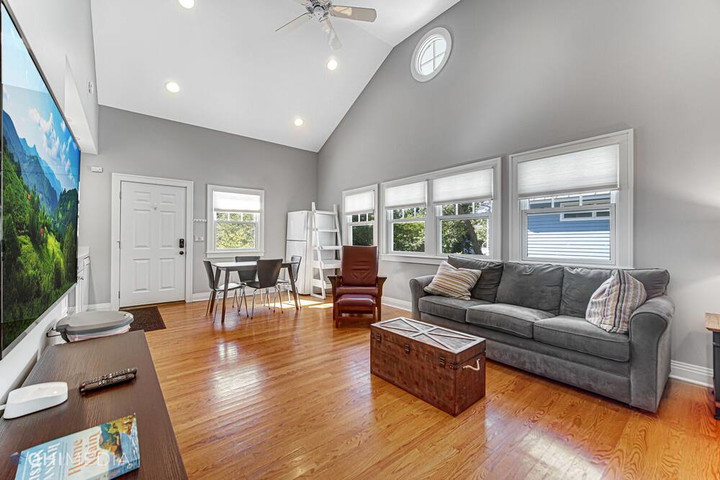 Hermosa Grand Beach House, Espacio Para Todas Las Edades, Muy Adecuado Para Niños - Michigan City, IN