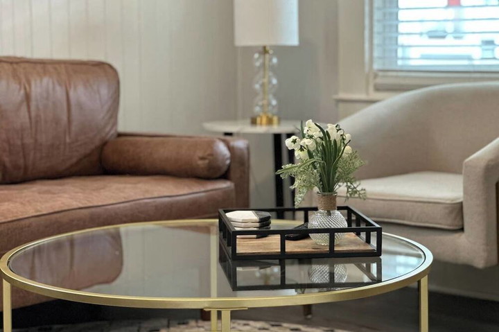 Enchanting Downtown 2-bedroom W/gorgeous Backyard - Sacramento
