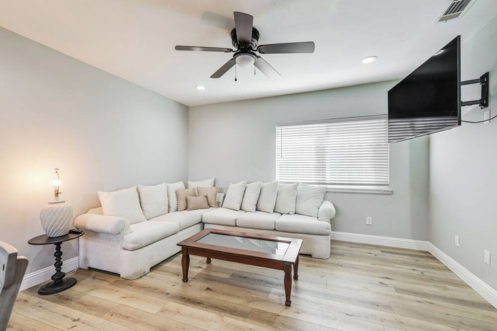 Pet-friendly Hughson Getaway, 9 Mi To Modesto! - Modesto, CA