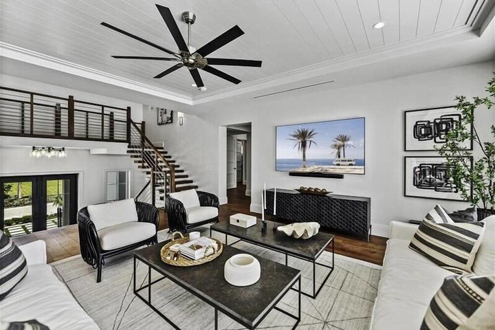 854 Grand Pass - Hill Tide - Sleeps 8 - Elevator - 14 Night Minimum - Boca Grande, FL